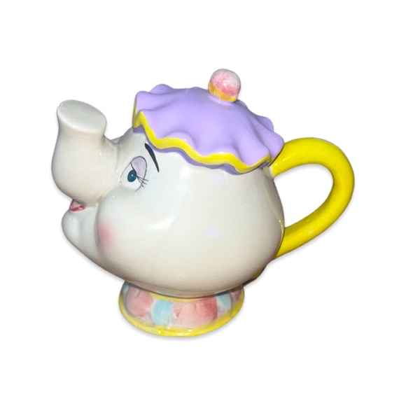 Disney | Accents | Mrs Potts Authentic Disney Collectible Figurine ...